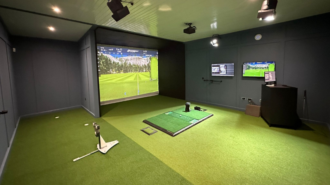 Indoor Studio | Brokenhurst Manor Golf Club | Welcome to BMGC ...